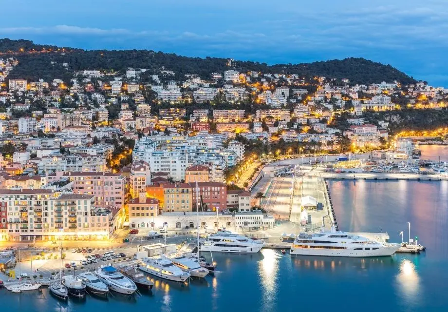 Biglietto dell'autobus economico Sestri Levante > Nizza con BlaBlaCar ...